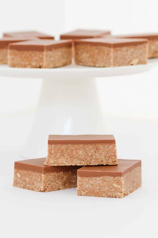 Caramello Slice | 10 Minute No-Bake Recipe - Bake Play Smile