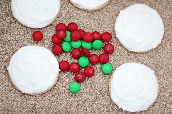 5 Minute Christmas Bauble Cookies - Bake Play Smile
