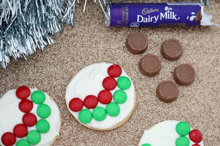 5 Minute Christmas Bauble Cookies - Bake Play Smile