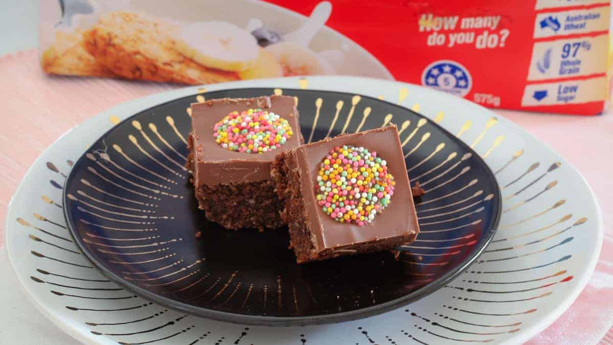 Weet-Bix Slice | Super Easy Recipe - Bake Play Smile