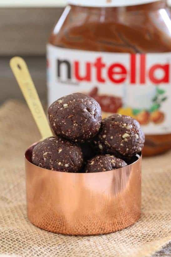 Healthy 'Nutella' Protein Balls | 3 Ingredients - Bake Play Smile