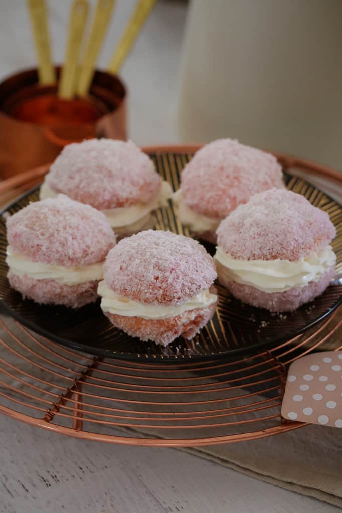 Raspberry & Cream Jelly Cakes - Bake Play Smile