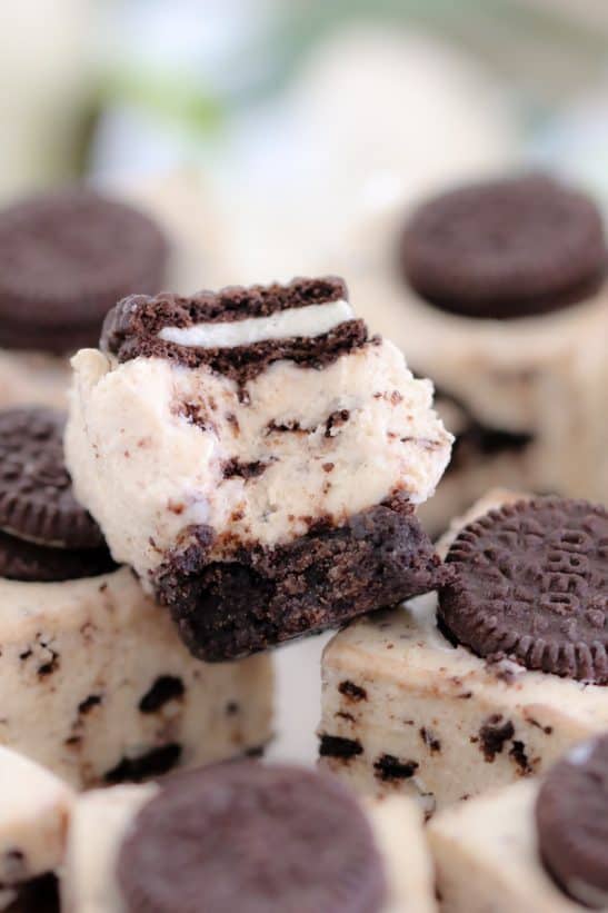 Oreo Cheesecake Slice | No- Bake (No Bake) - Bake Play Smile