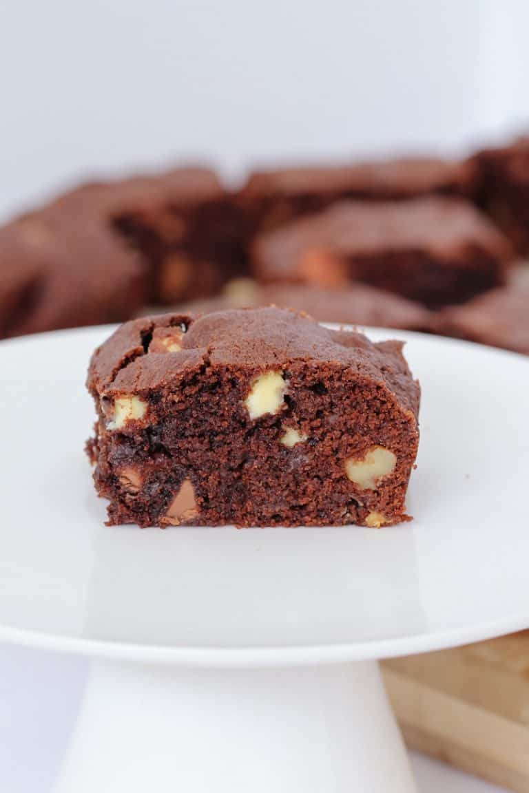 Brownies in a Jar | Homemade Gift with FREE Printable Gift Tag - Bake ...