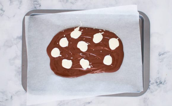Cranberry, Chocolate & Almond Bark - Bake Play Smile Cranberry, Chocolate & Almond Bark - Bake Play Smile