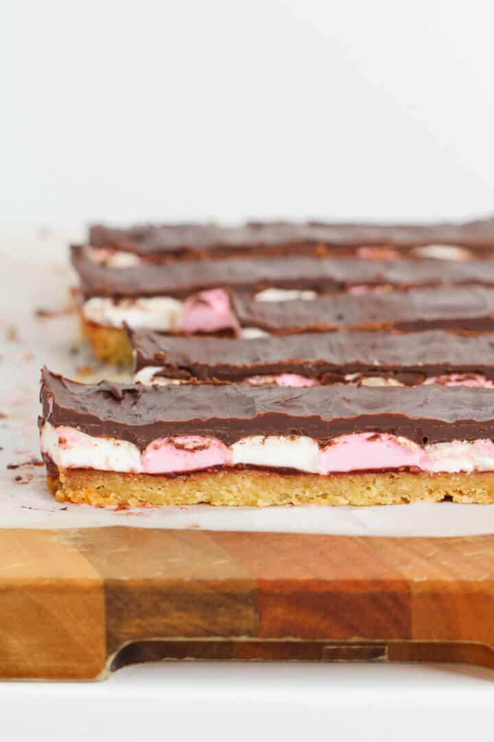 Wagon Wheel Marshmallow Slice - Bake Play Smile