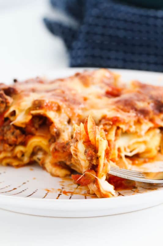 Easy Beef Lasagne - Bake Play Smile
