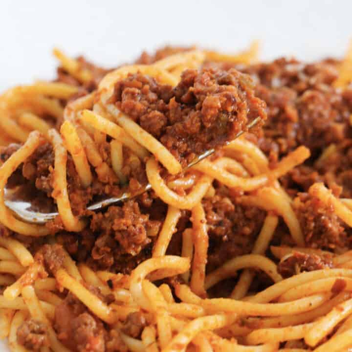 Spaghetti Bolognese - Bake Play Smile