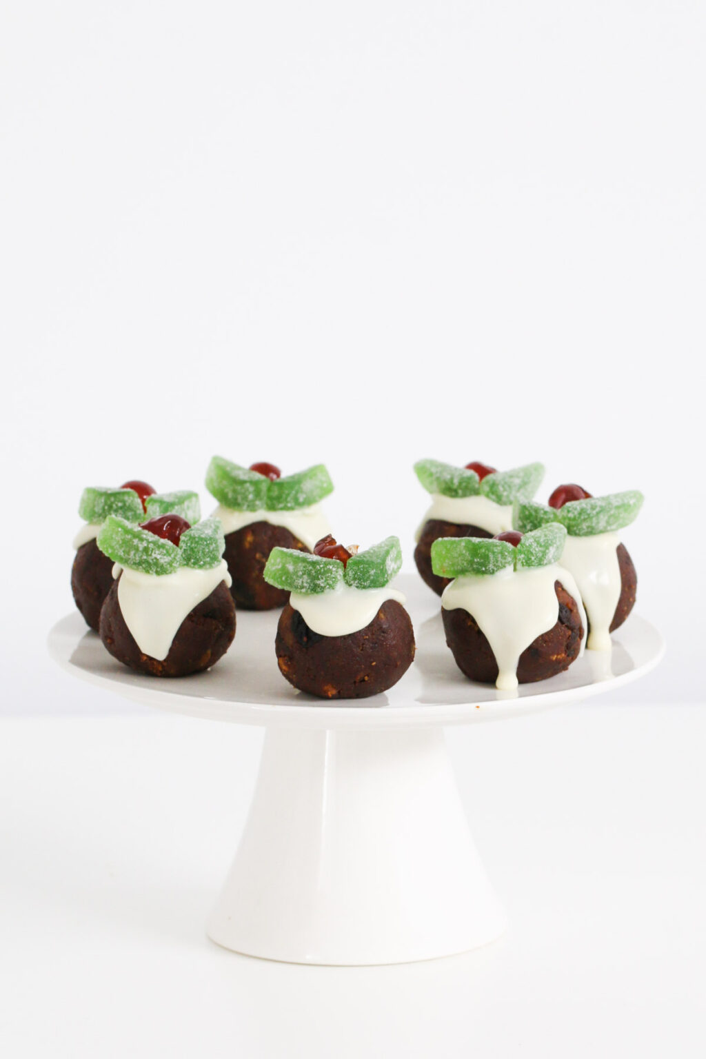 Mini Christmas Puddings - Bake Play Smile