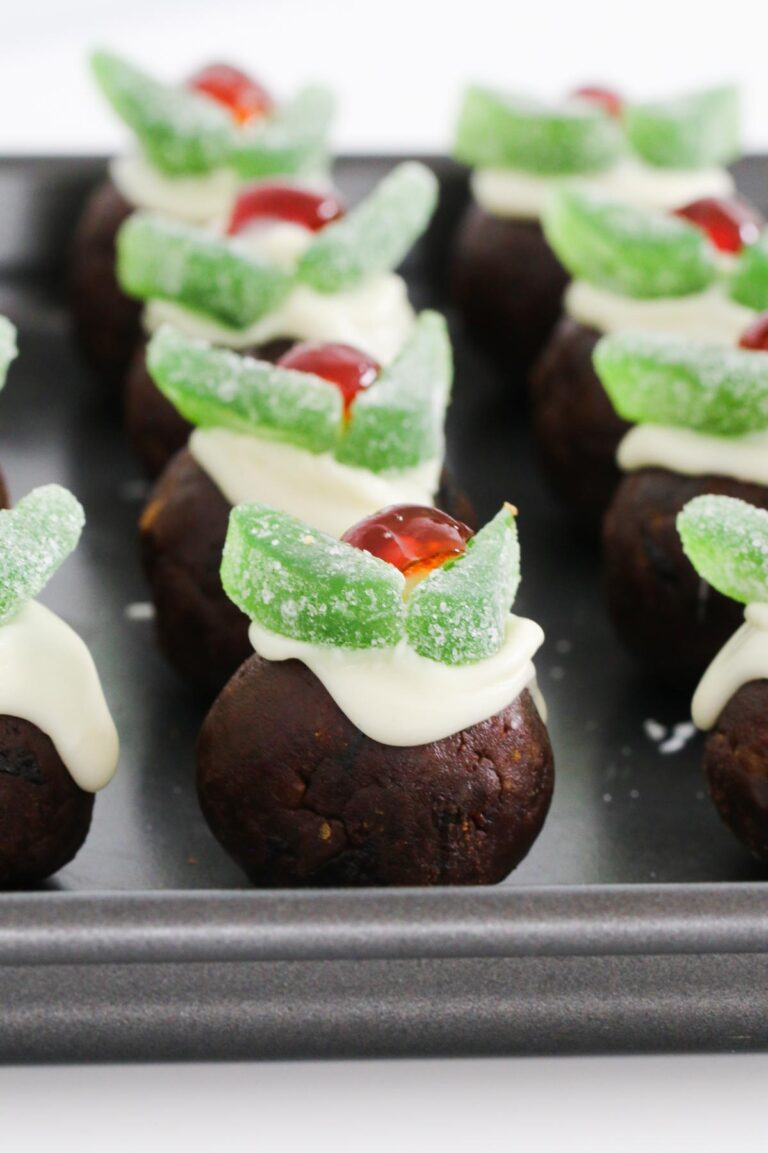 Mini Christmas Puddings - Bake Play Smile
