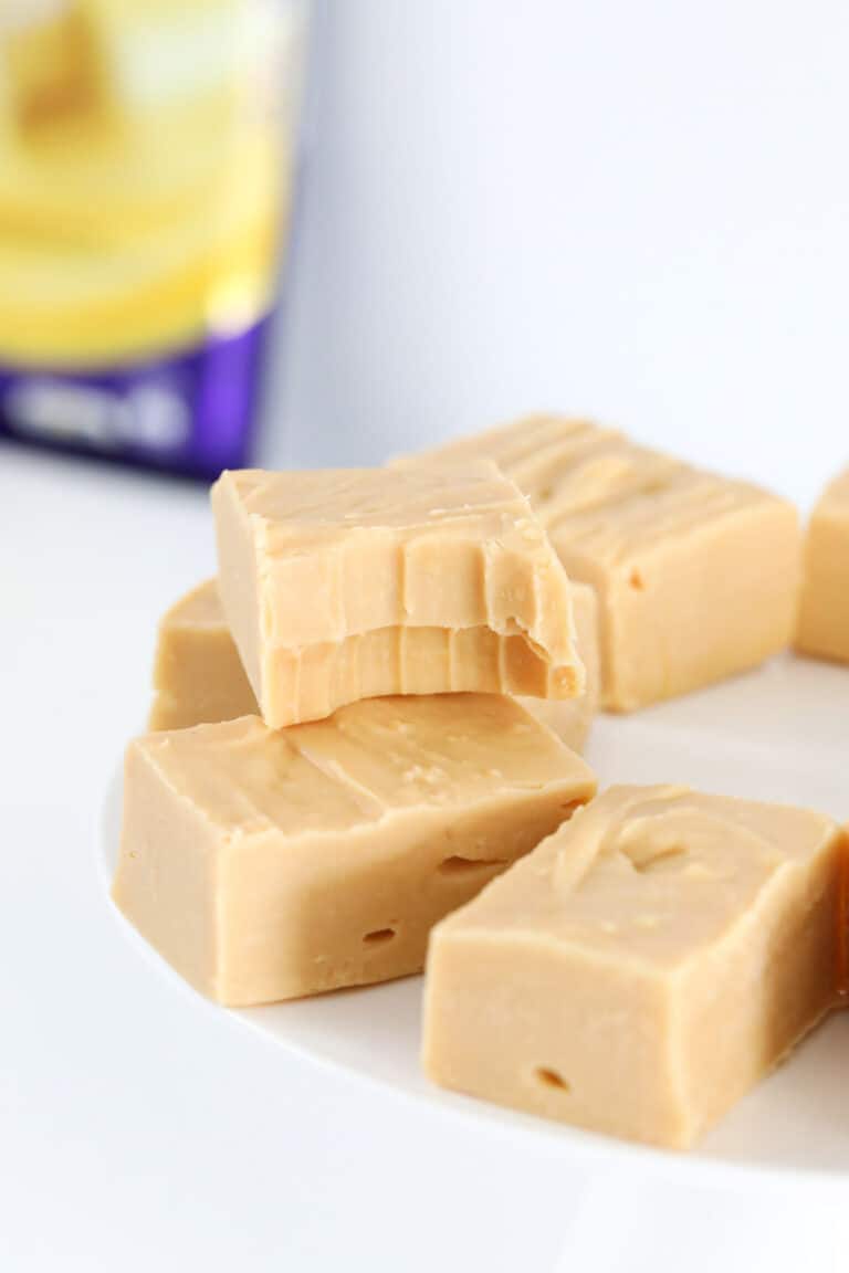 Caramilk 2 Ingredient Fudge - Bake Play Smile