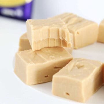 Caramilk 2 Ingredient Fudge - Bake Play Smile
