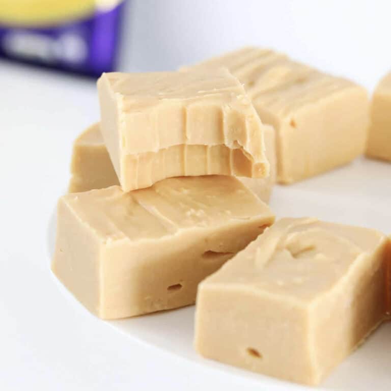 Caramilk 2 Ingredient Fudge - Bake Play Smile