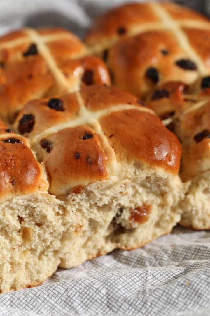 Easy Hot Cross Bun Recipe - Bake Play Smile