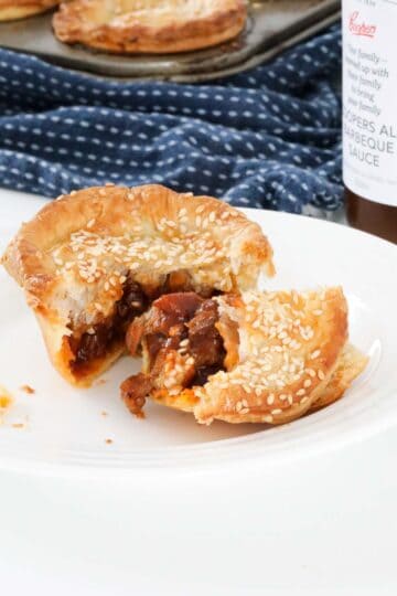 Chunky Beef Party Pies (Mini Meat Pies) - Bake Play Smile