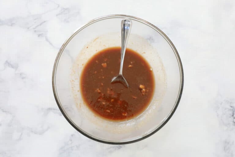 Snickers Slice | Easy No Bake Recipe - Bake Play Smile