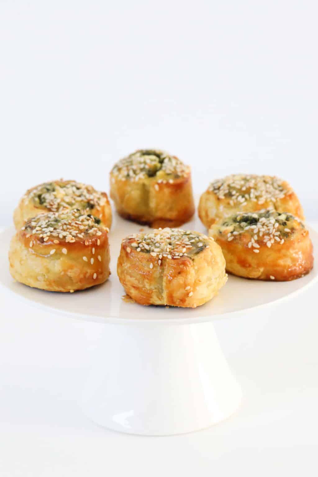 Puff Pastry Scrolls (Spinach & Feta Pinwheels) - Bake Play Smile