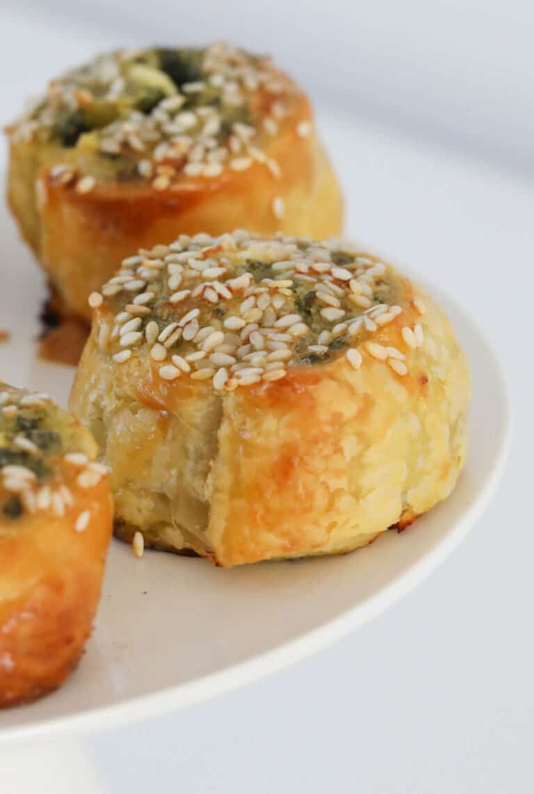 Puff Pastry Scrolls (Spinach & Feta Pinwheels) - Bake Play Smile