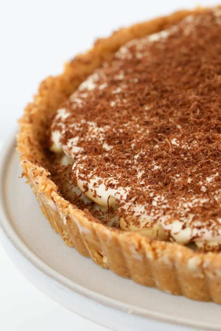 Easy Banoffee Tart | No Bake Recipe - Bake Play Smile