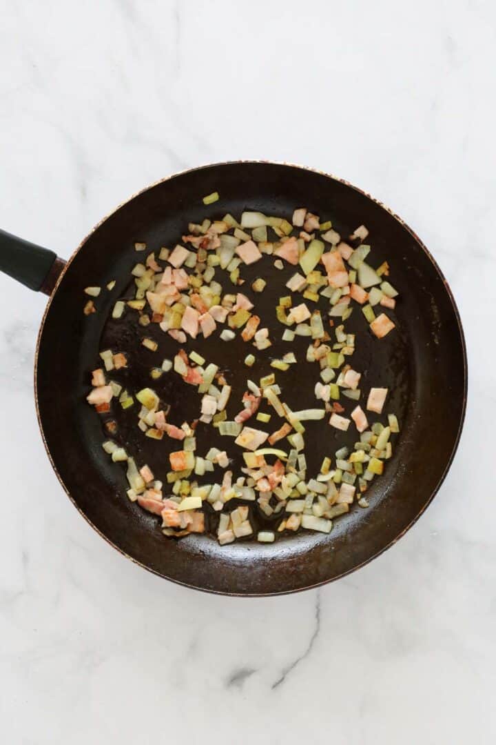 Zucchini Quiche (Courgette Quiche) - Bake Play Smile