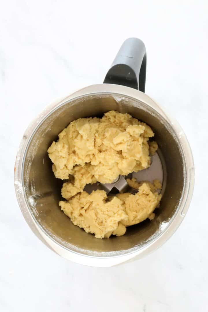 How To Make Sweet Shortcrust Pastry | Easy Recipe - Bake Play Smile