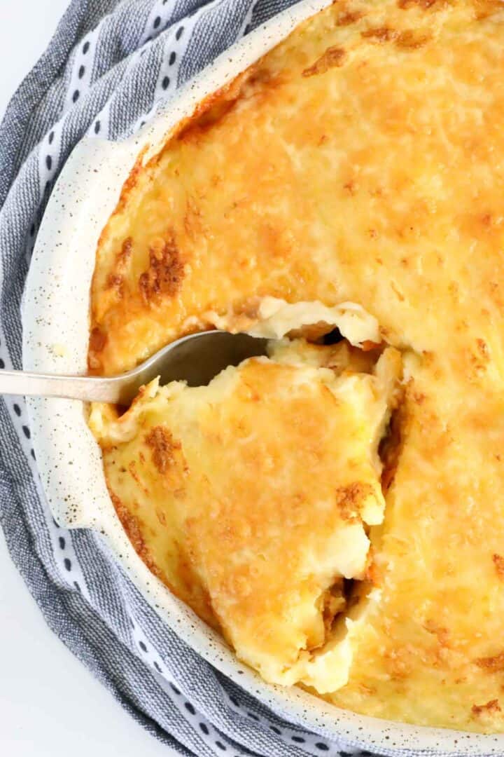Beef & Spinach Cottage Pie With Cheesy Mash - Bake Play Smile