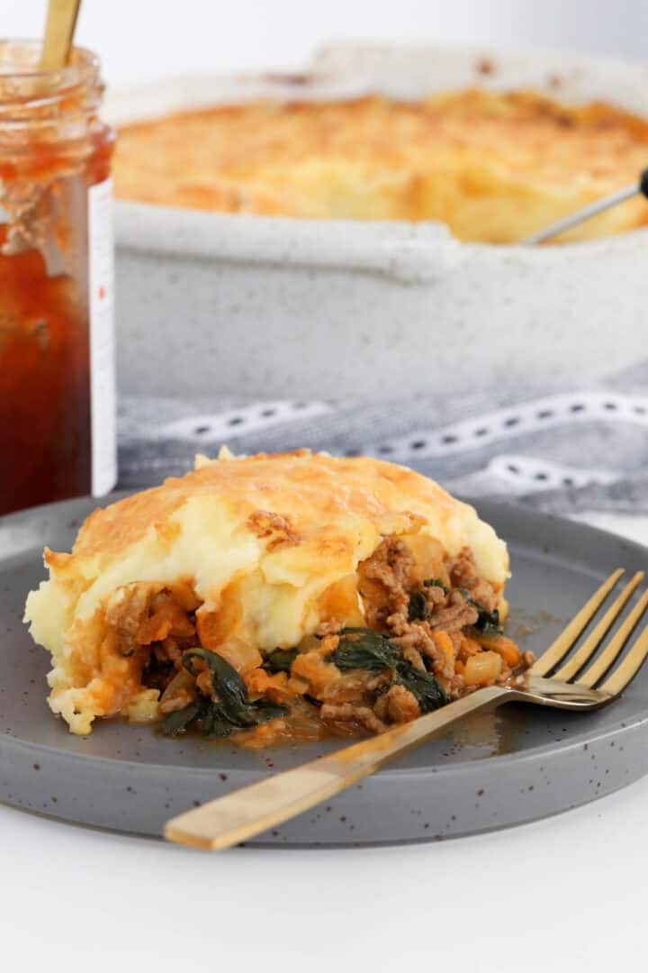 Beef & Spinach Cottage Pie With Cheesy Mash - Bake Play Smile