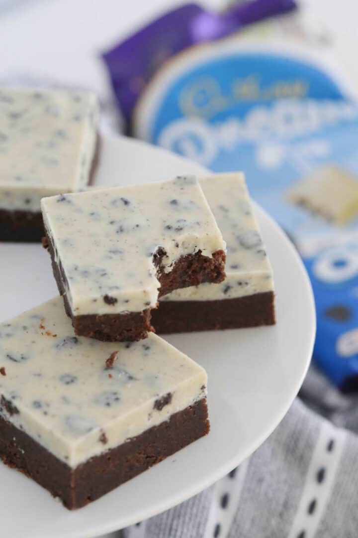 5 Ingredient Cookies & Cream Slice | No-Bake - Bake Play Smile