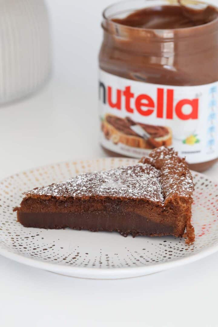 The FAMOUS 2 Ingredient Nutella Cake Recipe - Bake Play Smile