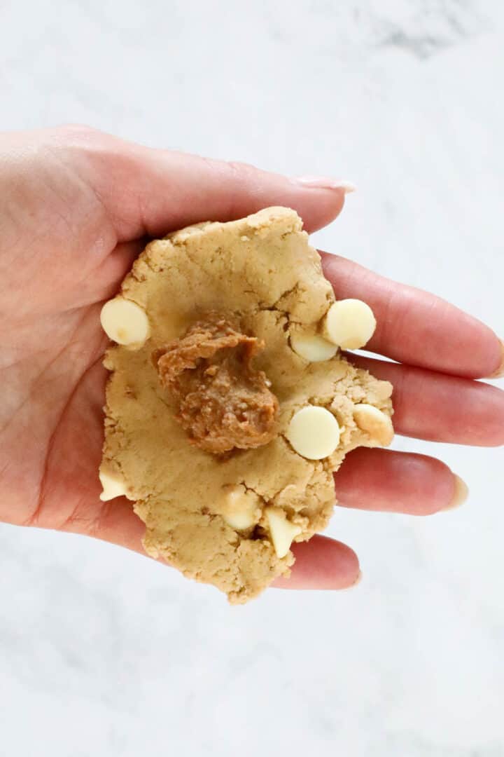 Cafe-Style White Chocolate & Biscoff Cookies - Bake Play Smile
