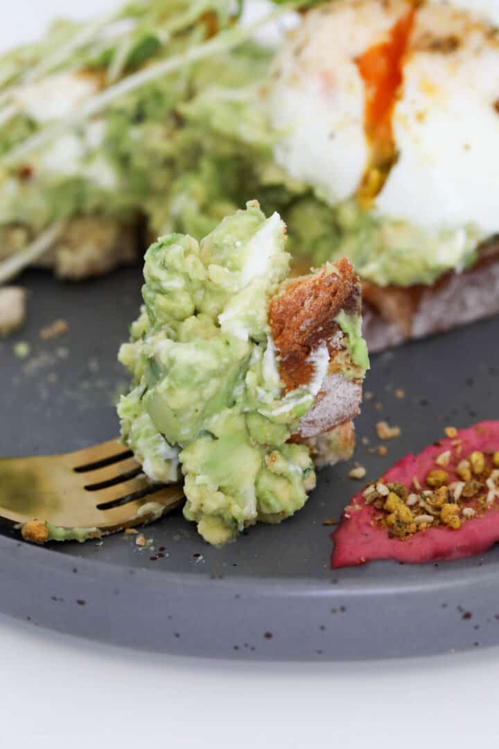 The BEST Homemade (Cafe Style) Smashed Avocado Recipe - Bake Play Smile