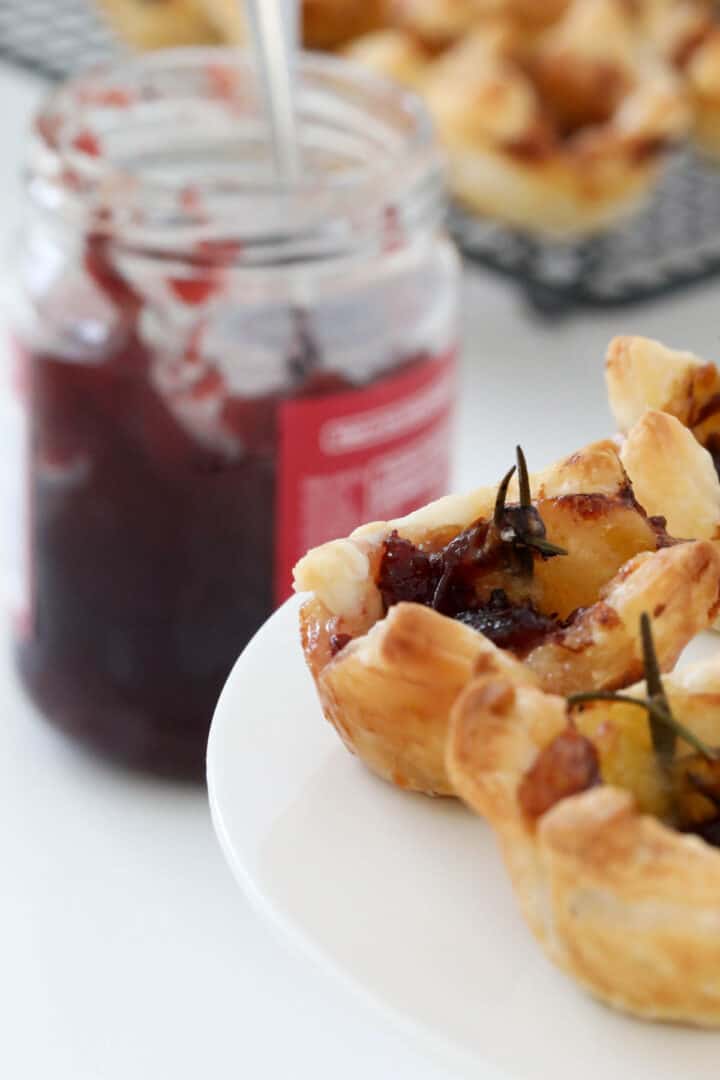 3 Ingredient Brie & Cranberry Puff Pastry Bites - Bake Play Smile