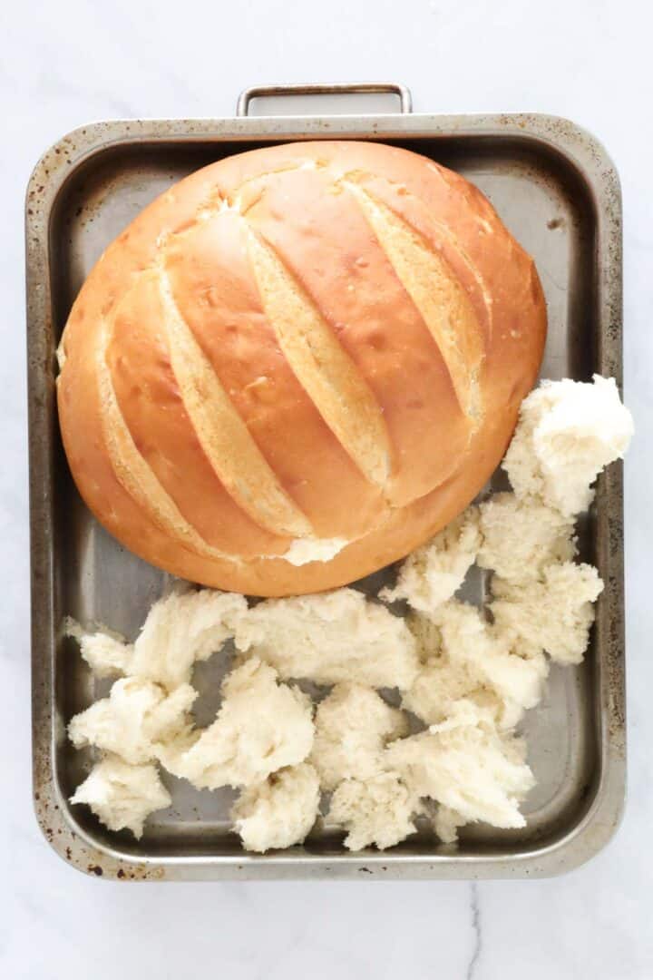 The BEST GOOEY & CHEESY Bacon And Cheese Cob Loaf - Bake Play Smile