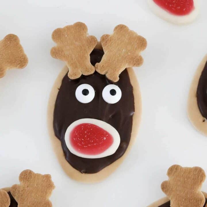 Super Cute Reindeer Biscuits | 5 Ingredients & Ready In 5 Minutes ...