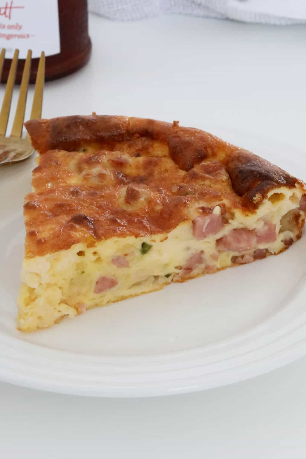 Impossible Quiche | 6 Ingredient Bacon & Cheese Crustless Quiche - Bake ...