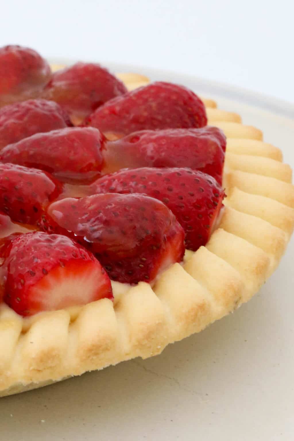 Cheats 4 Ingredient Strawberry Flan | 10 Minute No-Bake Recipe - Bake Play Smile