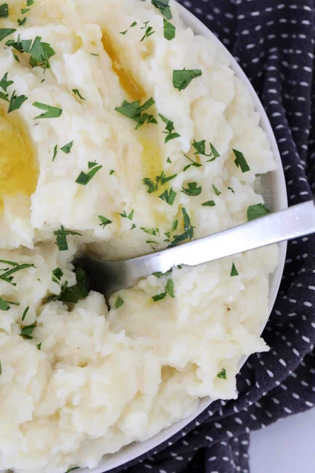 Cauliflower And Potato Mash | Lower Carb Recipe - Bake Play Smile