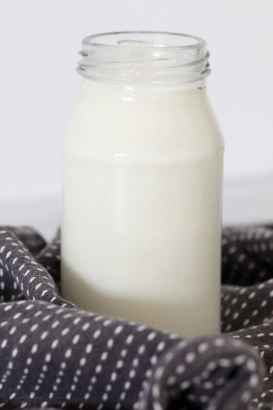 How To Make Buttermilk With Just 2 Ingredients... In 5 Minutes! - Bake ...
