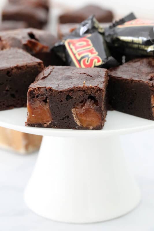 Fudgy & Chunky Mars Bar Brownies | One Bowl Melt & Mix Recipe - Bake ...