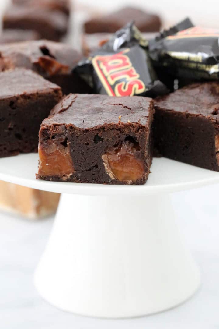 Fudgy & Chunky Mars Bar Brownies | One Bowl Melt & Mix Recipe - Bake ...