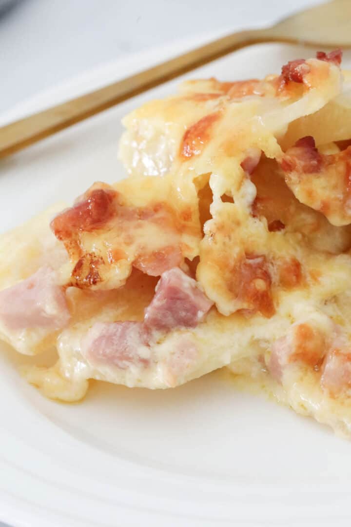 Creamy & Cheesy Potato And Bacon Bake - Bake Play Smile