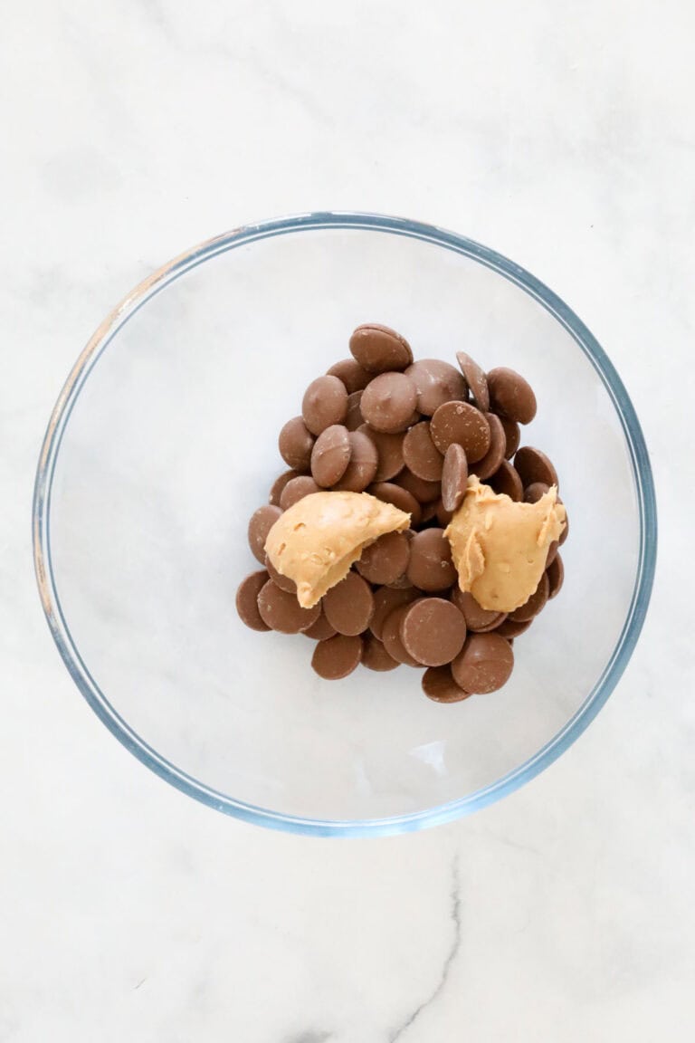 How To Make Chocolate Spiders | 3 Ingredients! - Bake Play Smile