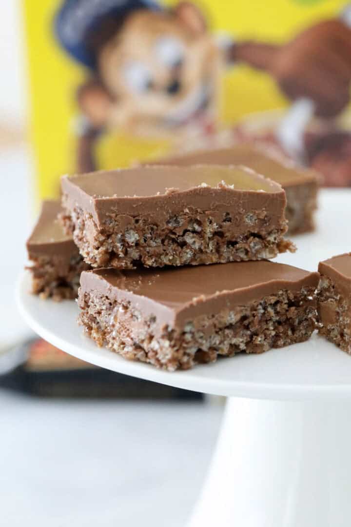 Coco Pop Mars Bar Slice | 10 Minute No Bake Recipe - Bake Play Smile