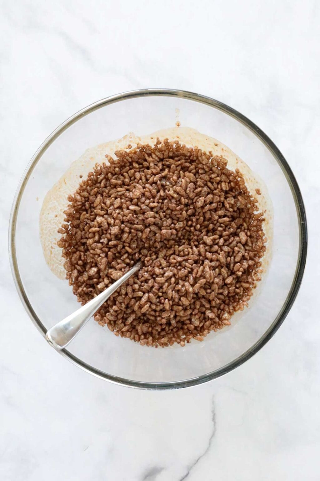 Coco Pop Mars Bar Slice | 10 Minute No Bake Recipe - Bake Play Smile