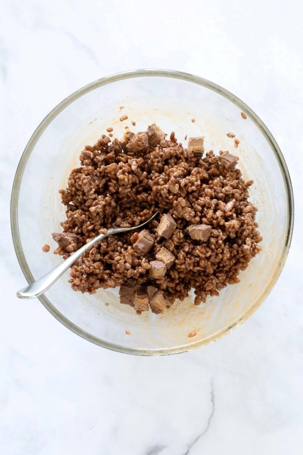 Coco Pop Mars Bar Slice | 10 Minute No Bake Recipe - Bake Play Smile