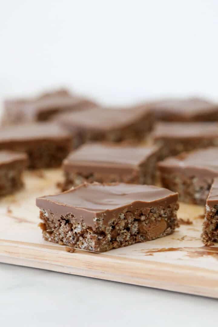 Coco Pop Mars Bar Slice | 10 Minute No Bake Recipe - Bake Play Smile